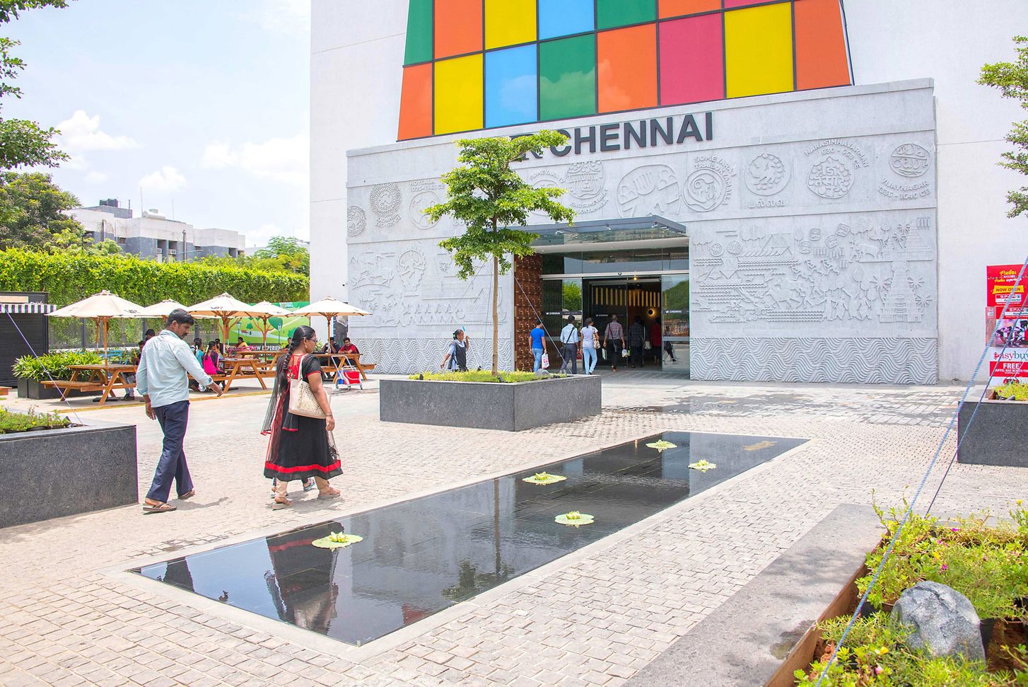 Virtuous Retail - VR Mall > Projects > Gleeds