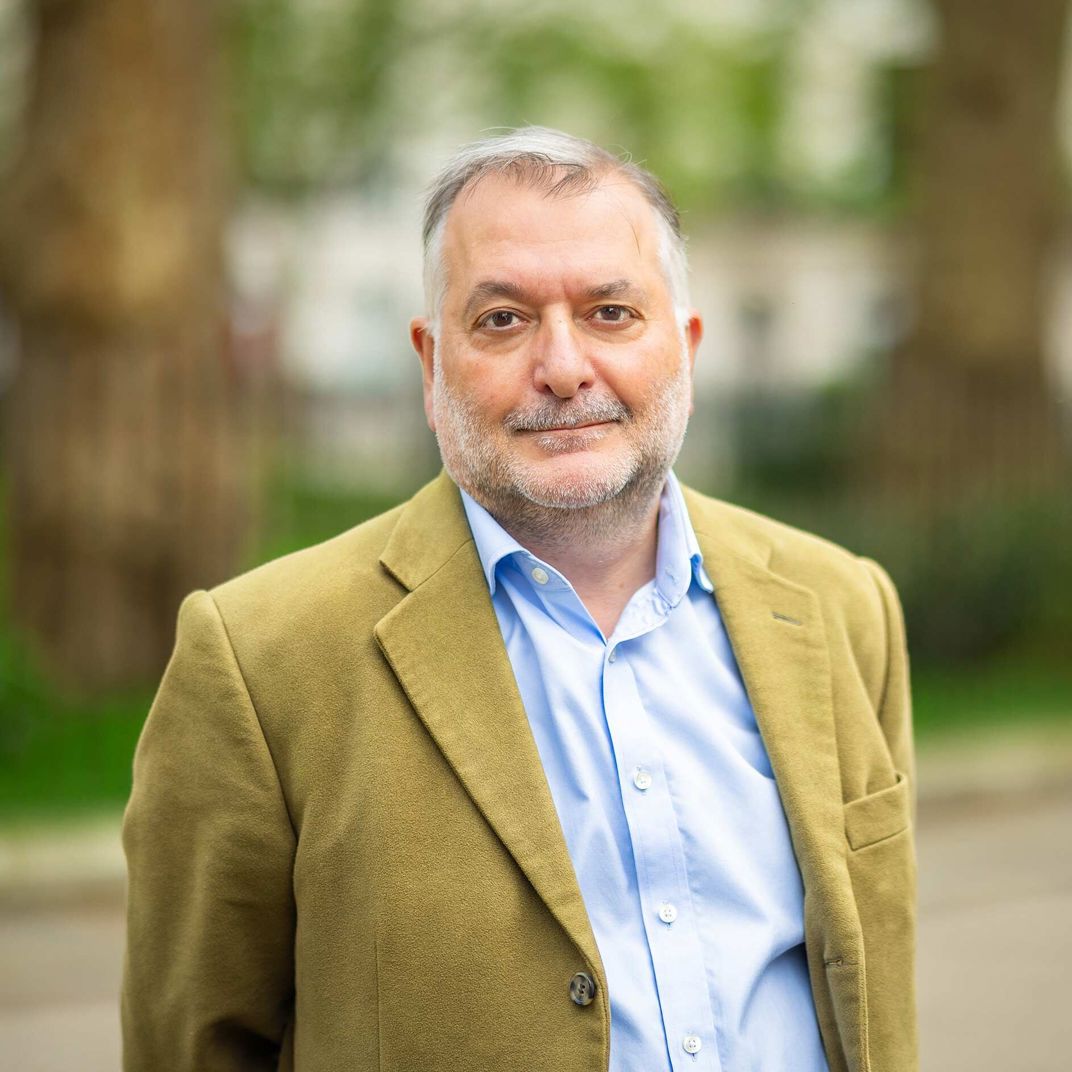 Salar Farzad > Leadership > About us > Gleeds