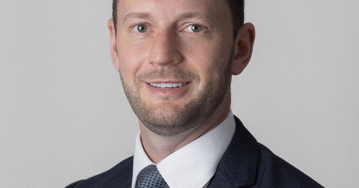 Joe McShee > Our people > About us > Gleeds