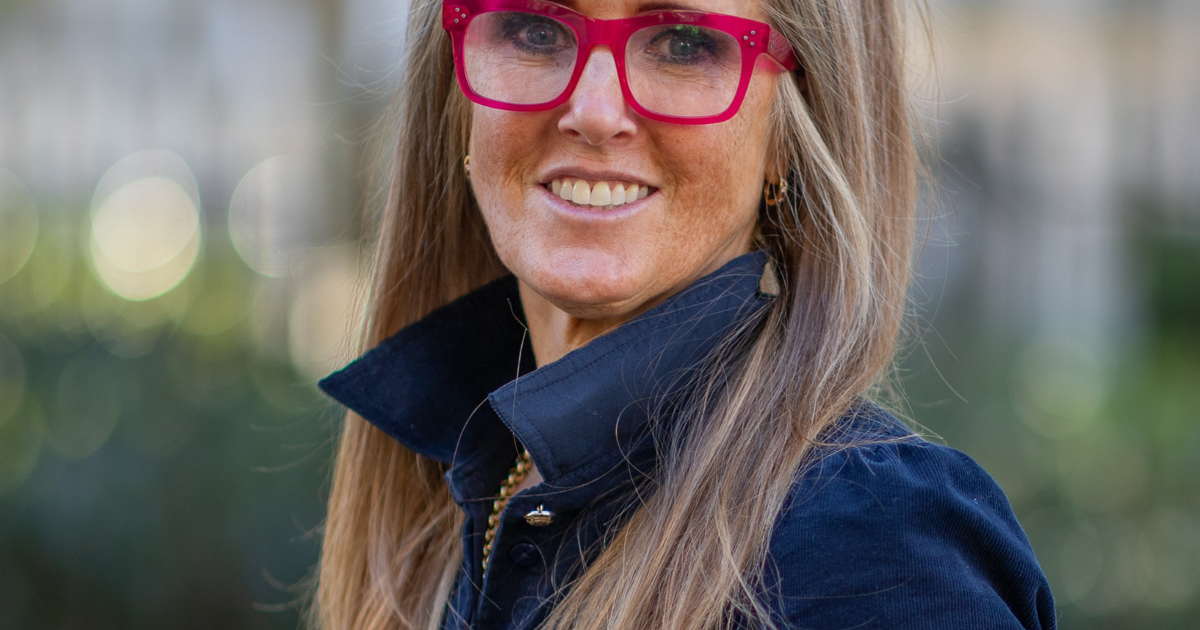 Sarah Park-Murray > Our people > About us > Gleeds