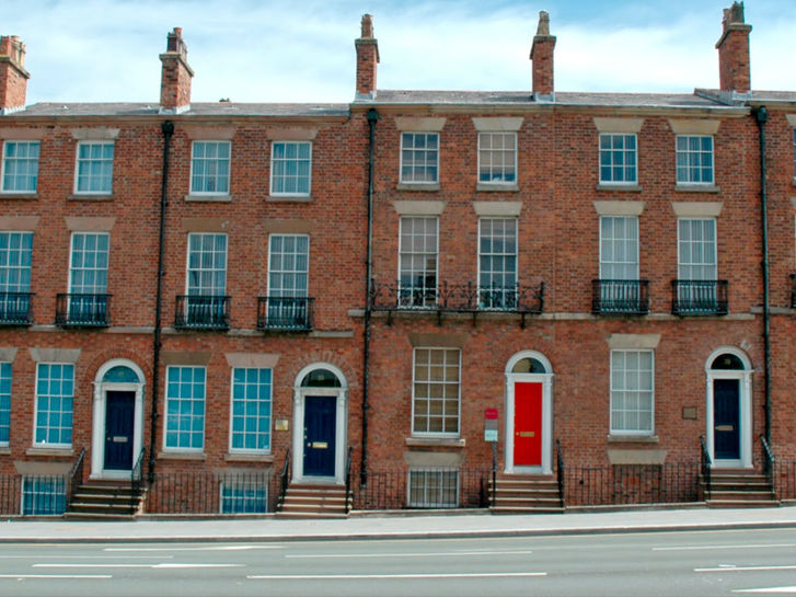 Graham Harle > Leadership > About us > Gleeds