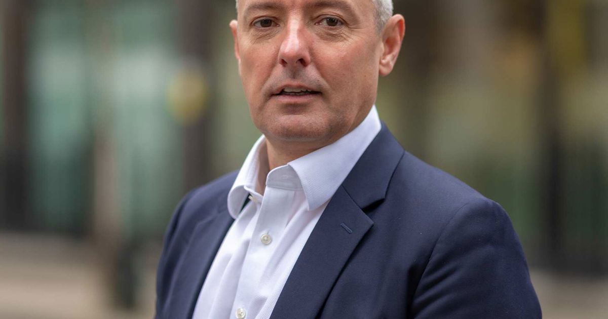 Jon Enever > Leadership > About us > Gleeds