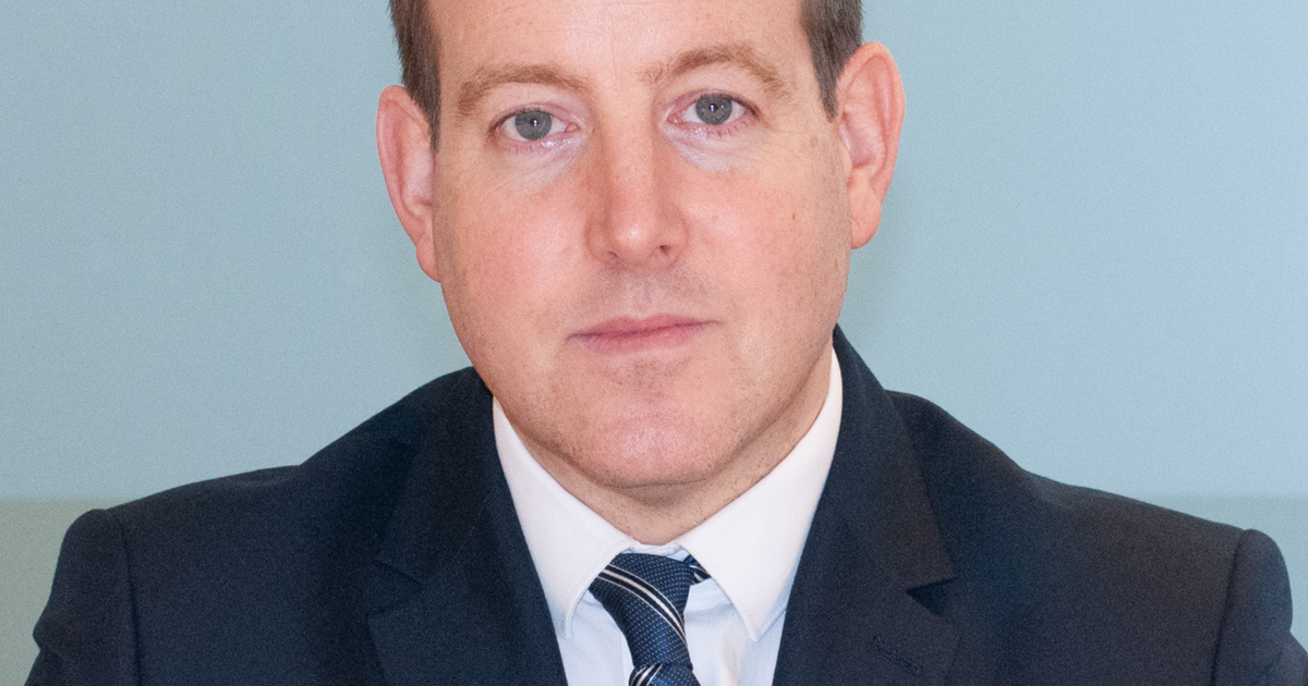 Chris Smith > Our people > About us > Gleeds