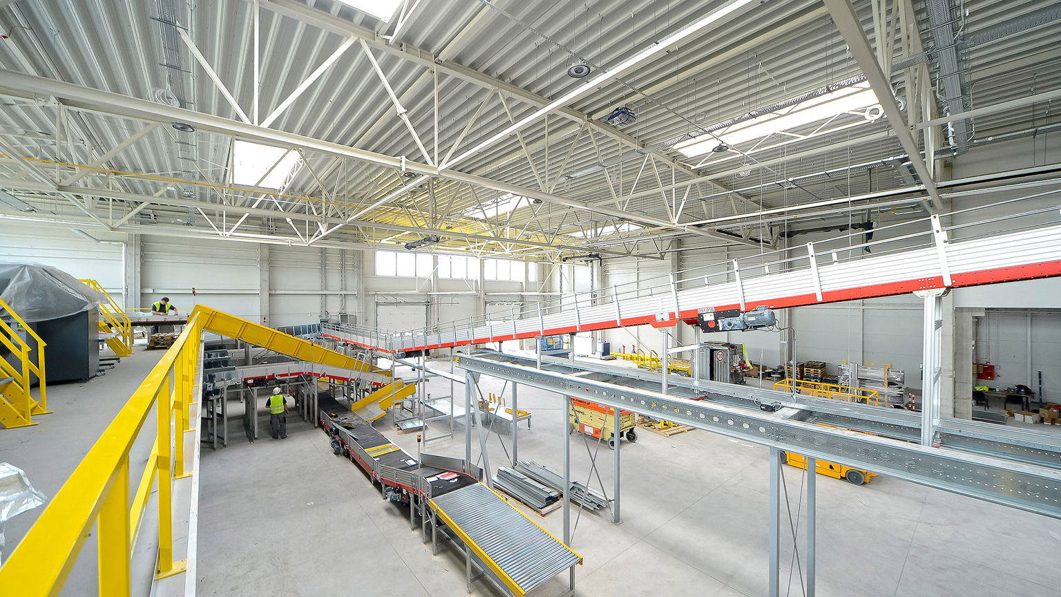 DHL Express Courier Terminal > Projects > Gleeds