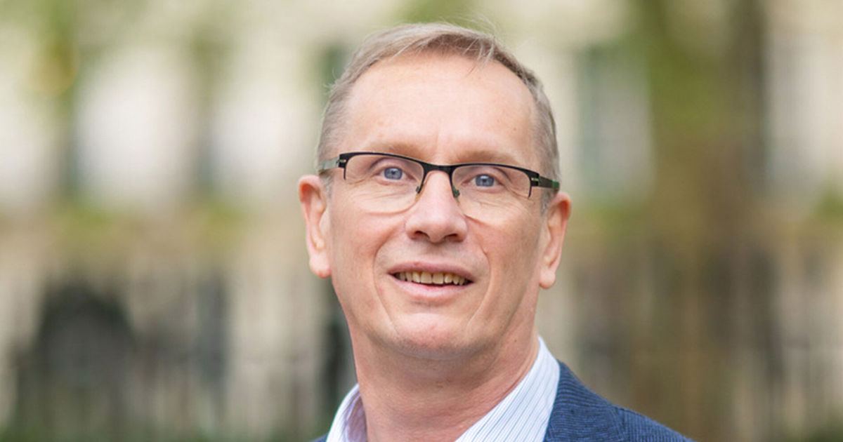 Ken Reid > Leadership > About us > Gleeds