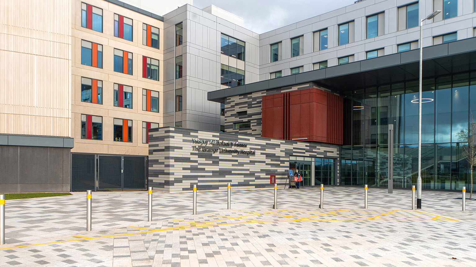 The Grange University Hospital > Projects > Gleeds