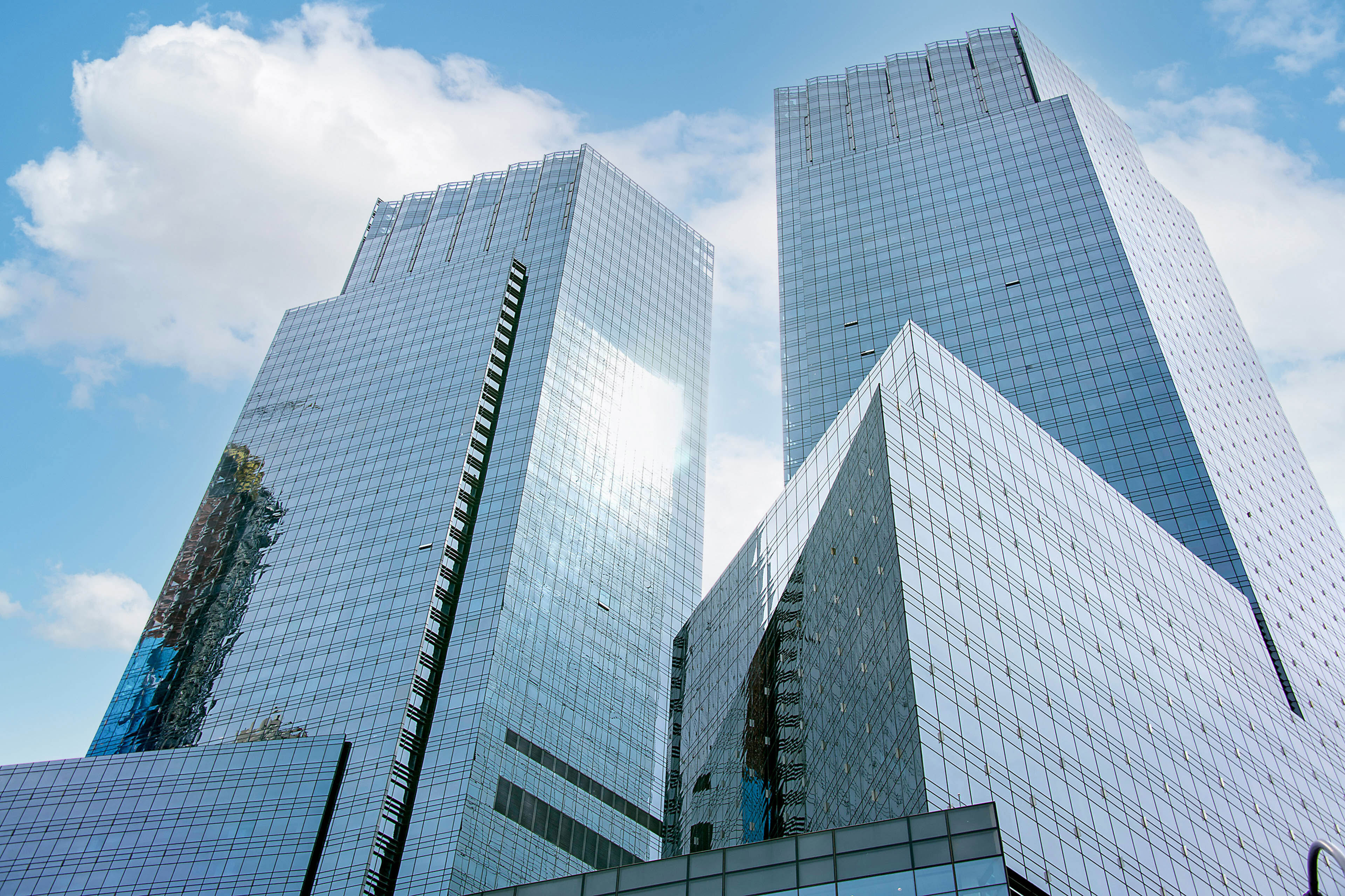 Financial Institutions > Sectors > Expertise > Gleeds