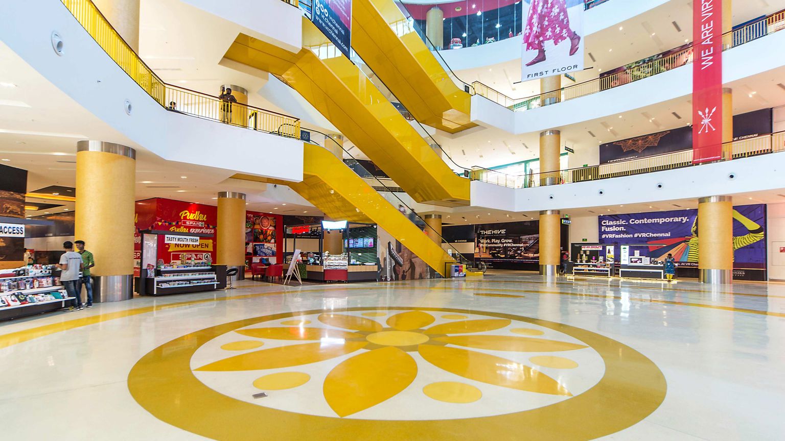 Virtuous Retail - VR Mall > Projects > Gleeds