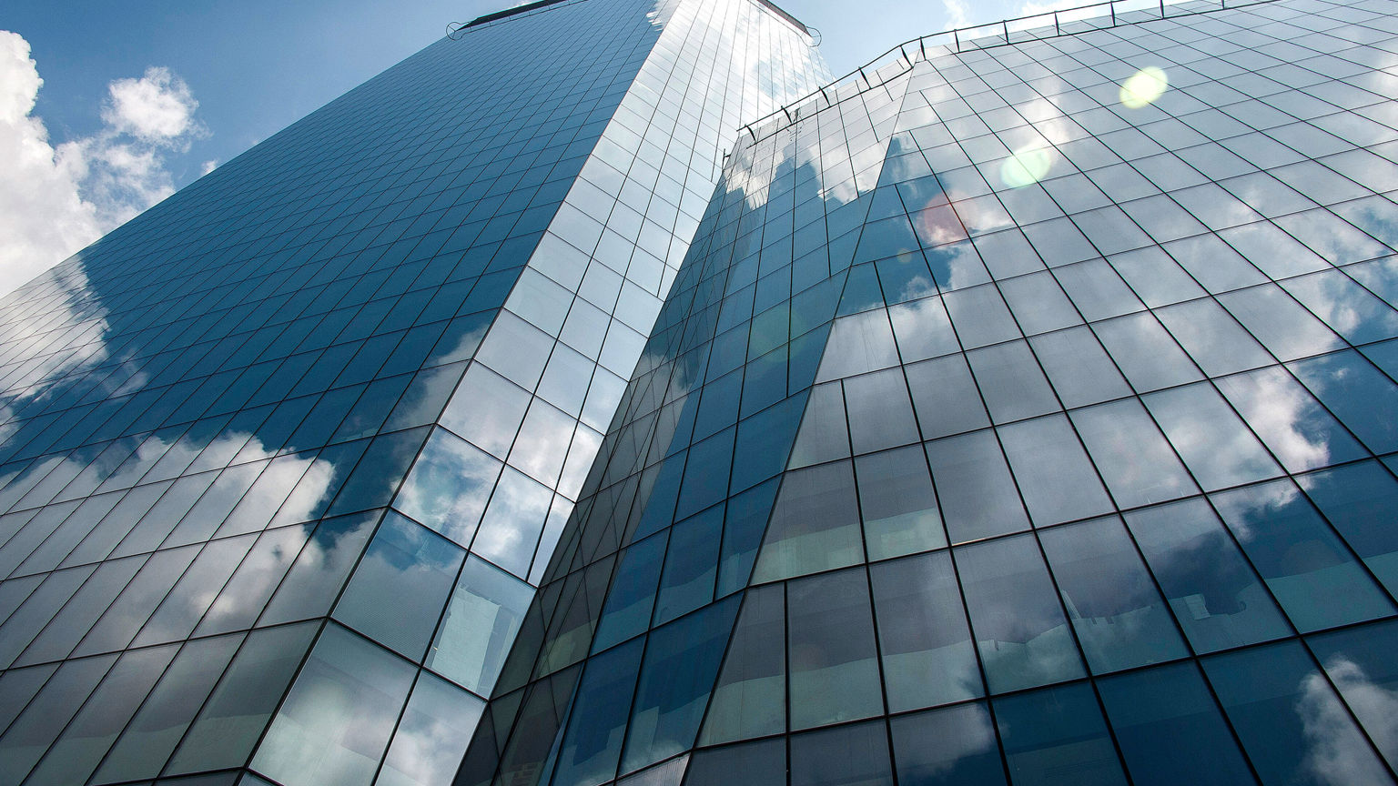 Q22 Office Tower, Warsaw > Projects > Gleeds